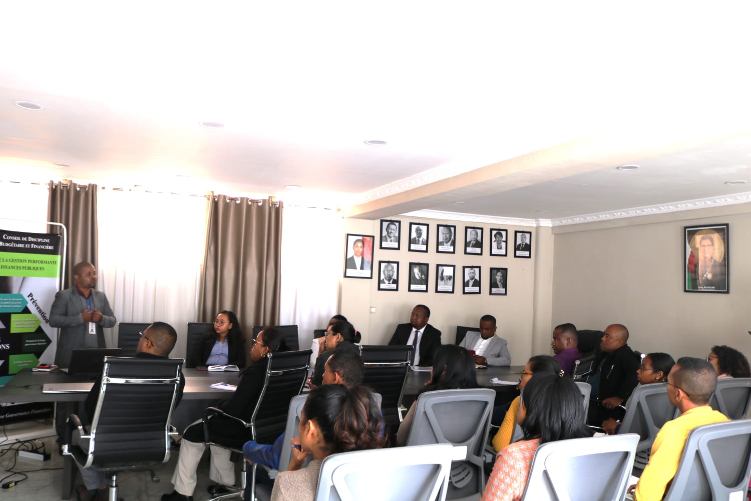 Renforcement de la bonne gouvernance financière et de la transparence ...