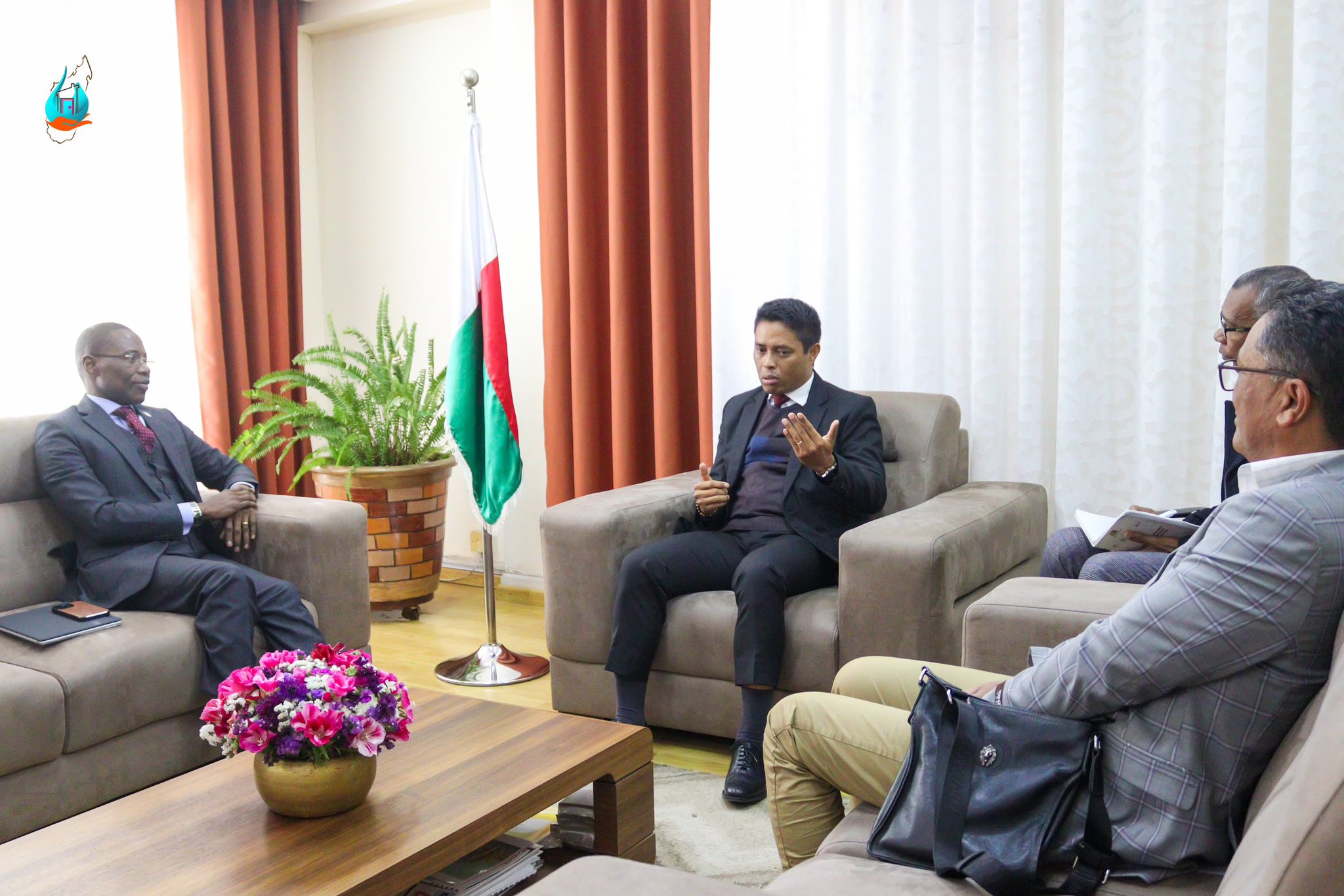 Accueil-Ministère de l'Eau, de l'Assainissement et de l'Hygiène - Meah